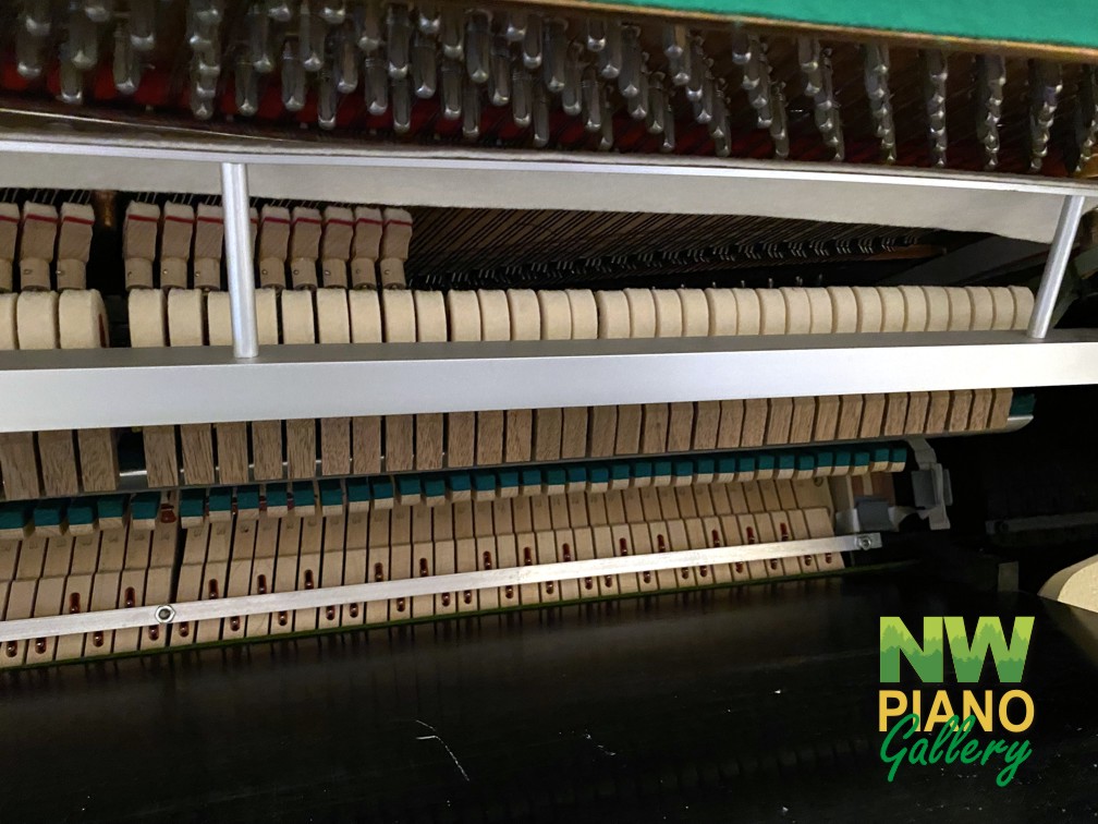 KNABE KN-420 43″ Console – NW Piano Gallery
